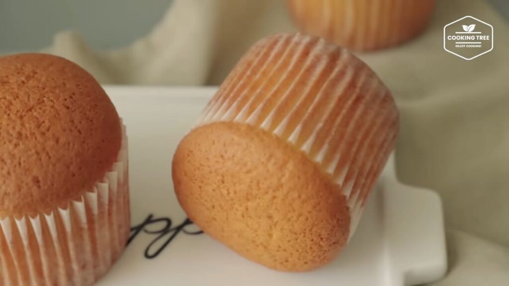 Fluffy Castella Cupcake Recipe - Cooking Tree