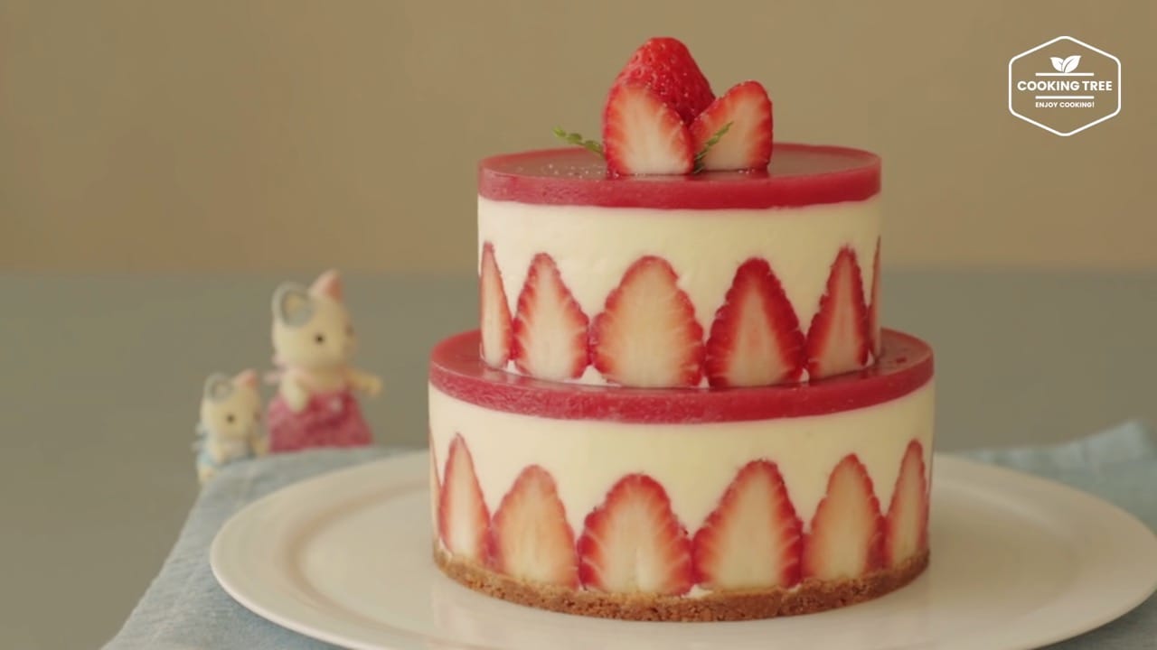 No-Bake Two-Tier Strawberry Cheesecake Recipe - Cooking Tree