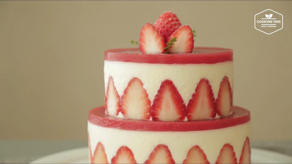 No-Bake Two-Tier Strawberry Cheesecake Recipe - Cooking Tree