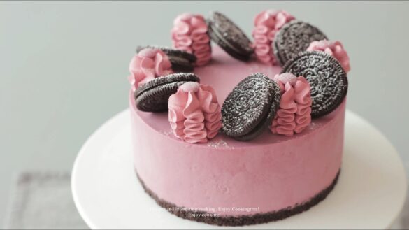 Oreo Ruby Chocolate Cheesecake Recipe - Cooking Tree