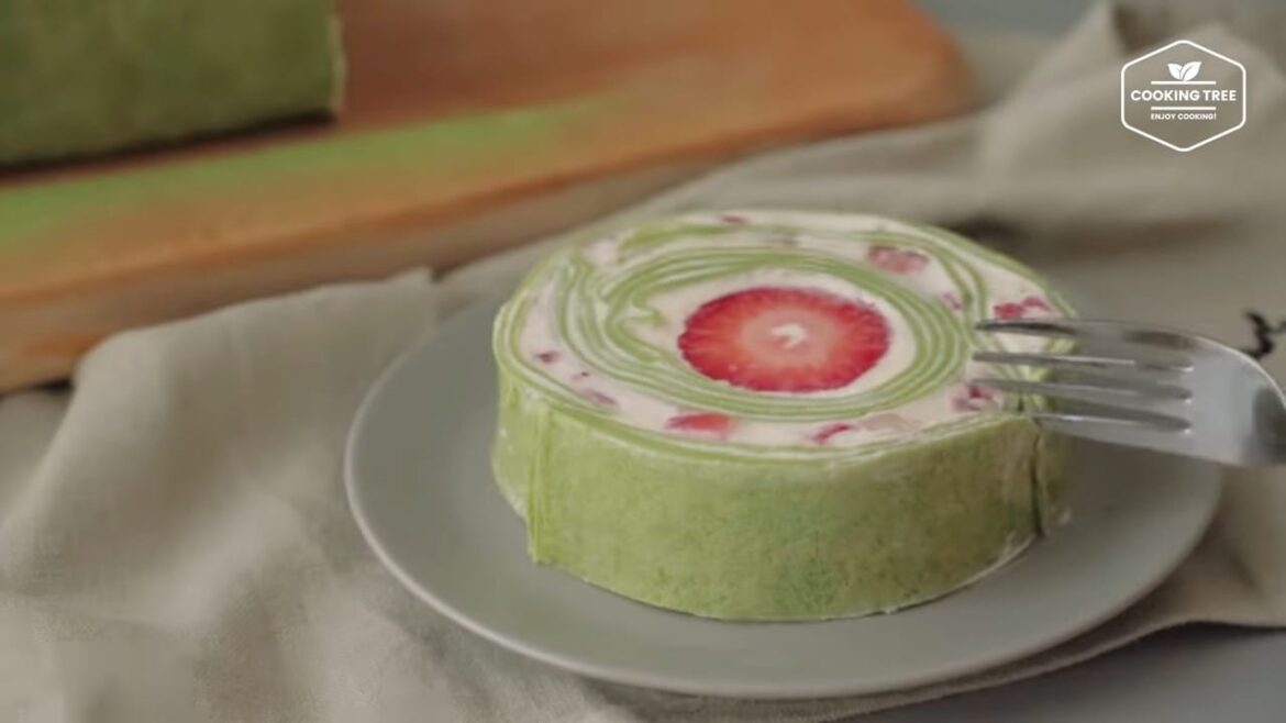 Strawberry Green tea Crepe Cake Recipe - Cooking Tree