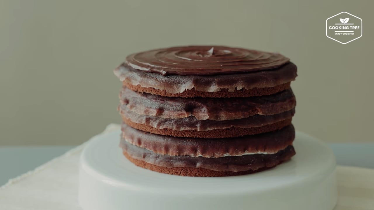Chocolate Crepe Cake Recipe | Cooking Tree