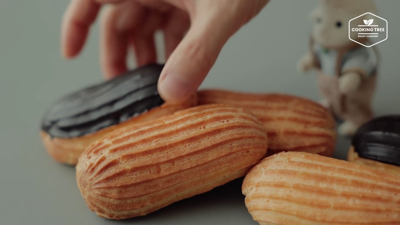 Eclair Recipe | Cooking Tree
