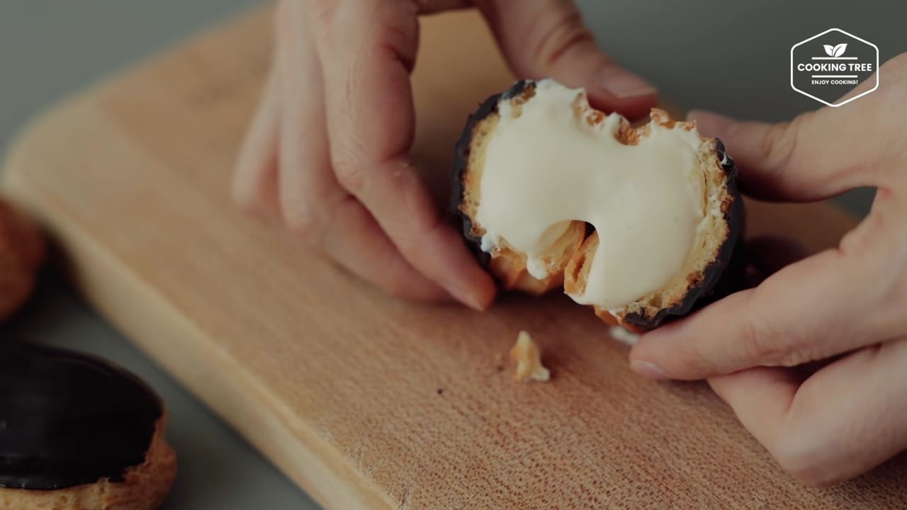 Eclair Recipe | Cooking Tree