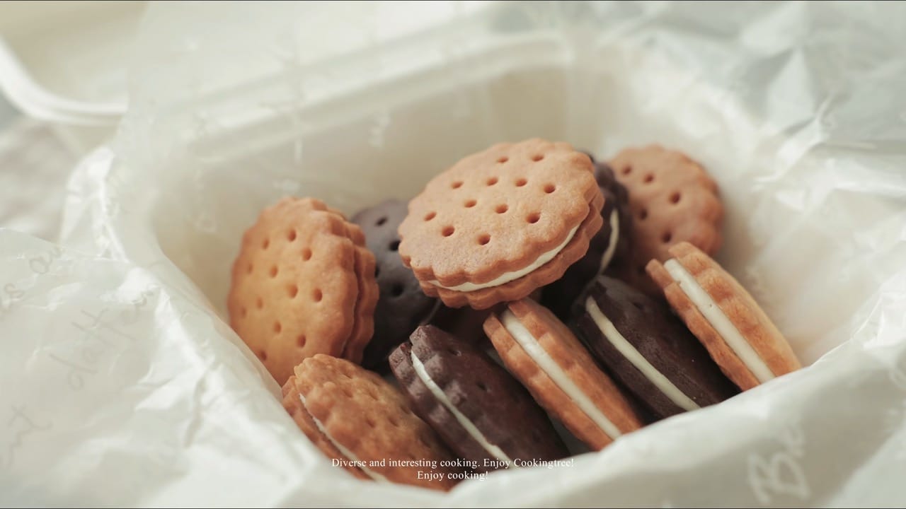 Milk Cream Sand Cracker Recipe - Cooking Tree