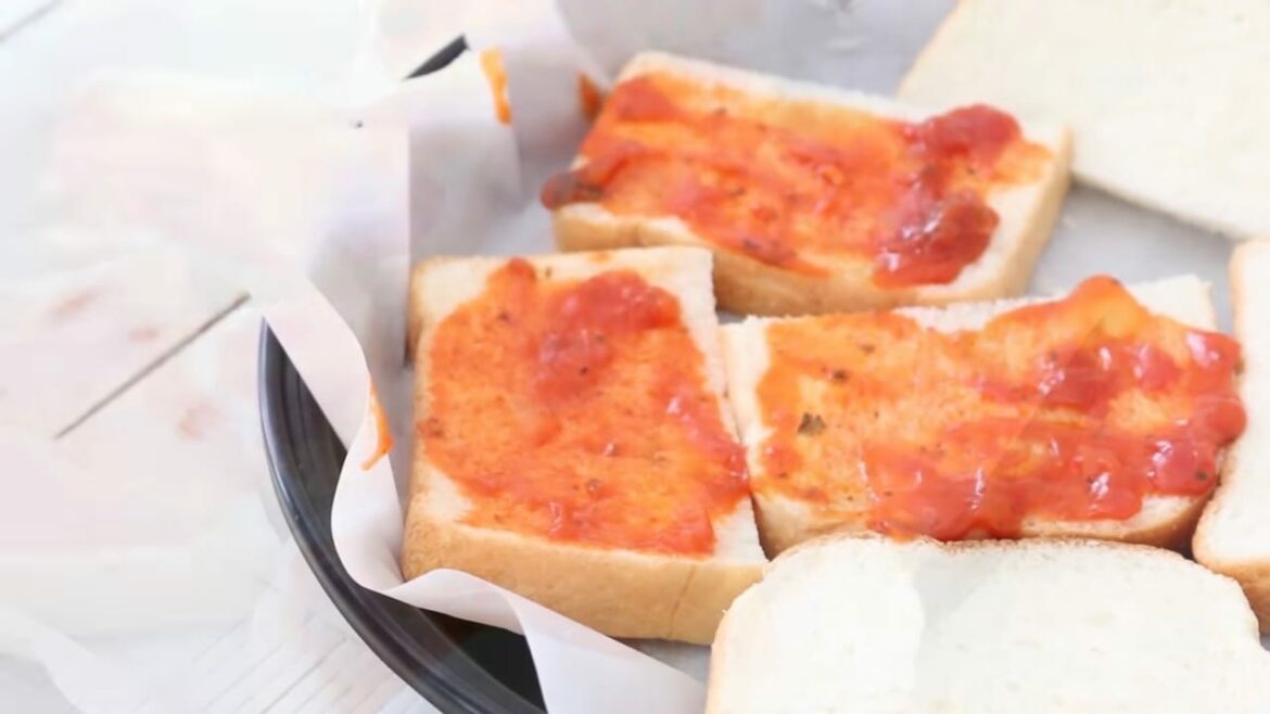 how to make Pizza toast Bread Pizza toast recipe