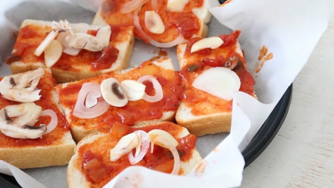 how to make Pizza toast Bread Pizza toast recipe