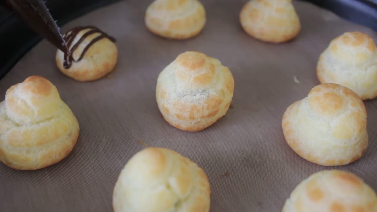 How to Choux Chocolate Ball/Chocolate cream puff