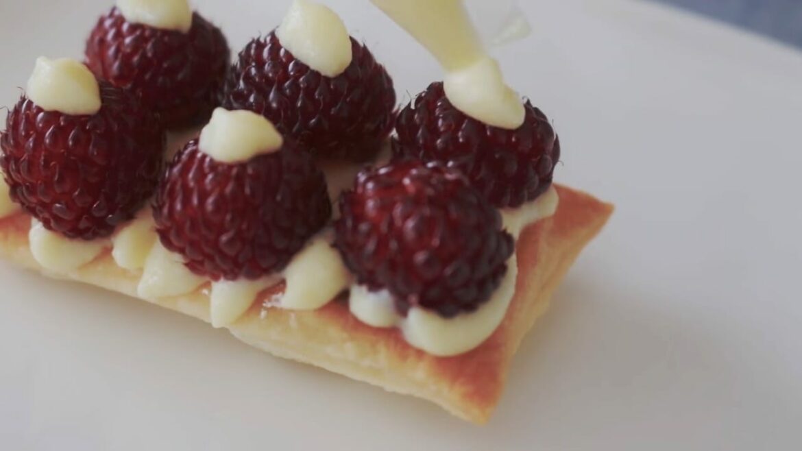 How to make Raspberry mille-feuille