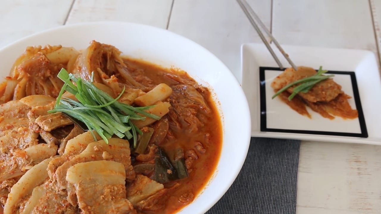 How to Make Steamed pork kimchi