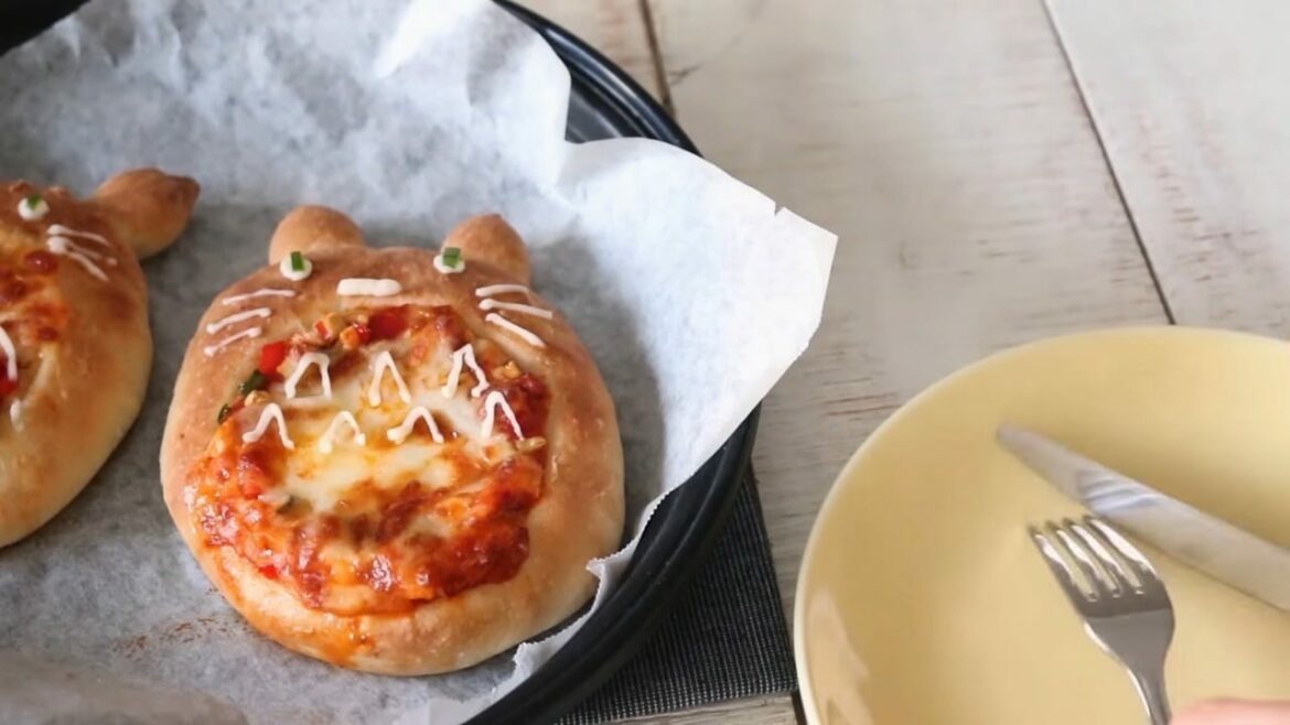 How to Make Totoro Pizza Bread