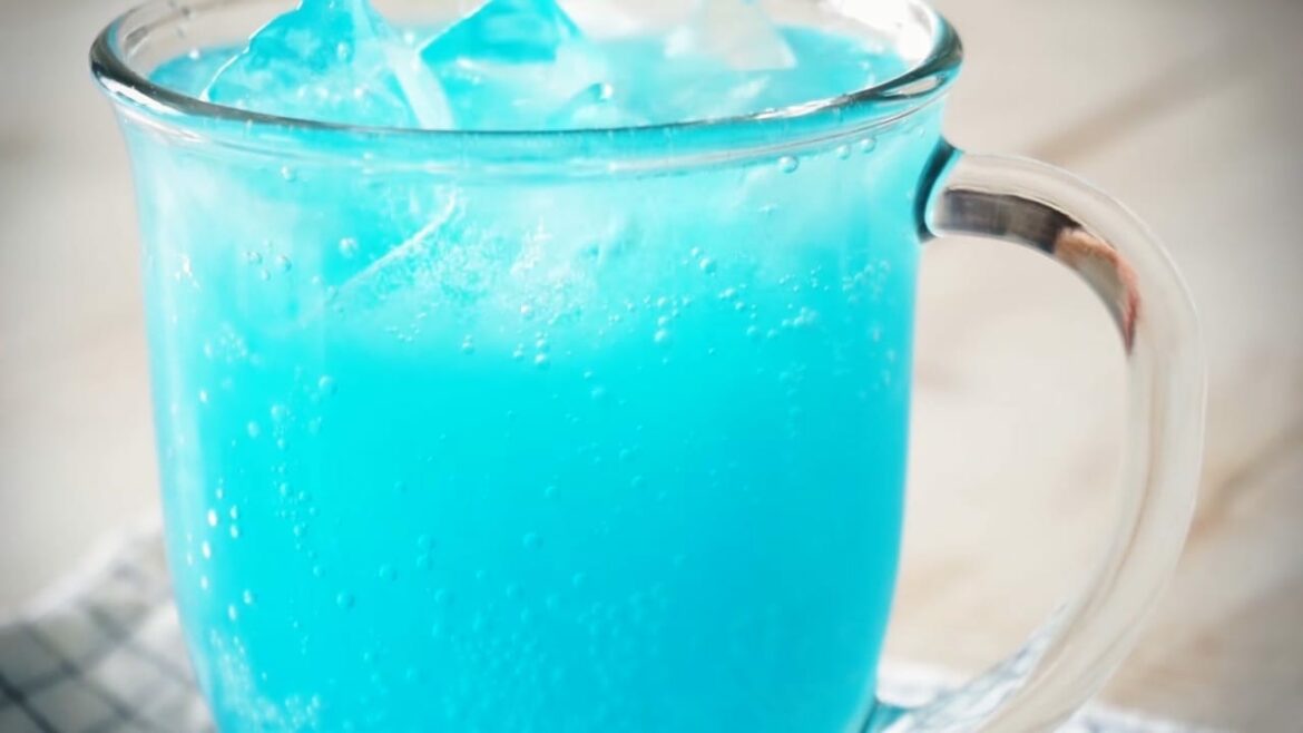 How to make Blue Lemonade