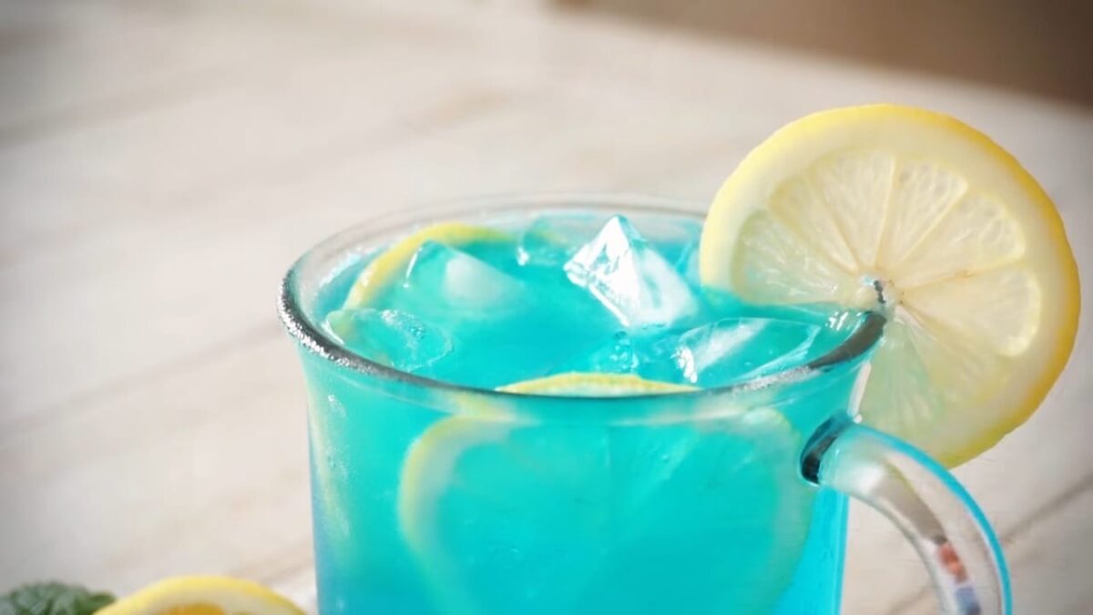 How to make Blue Lemonade