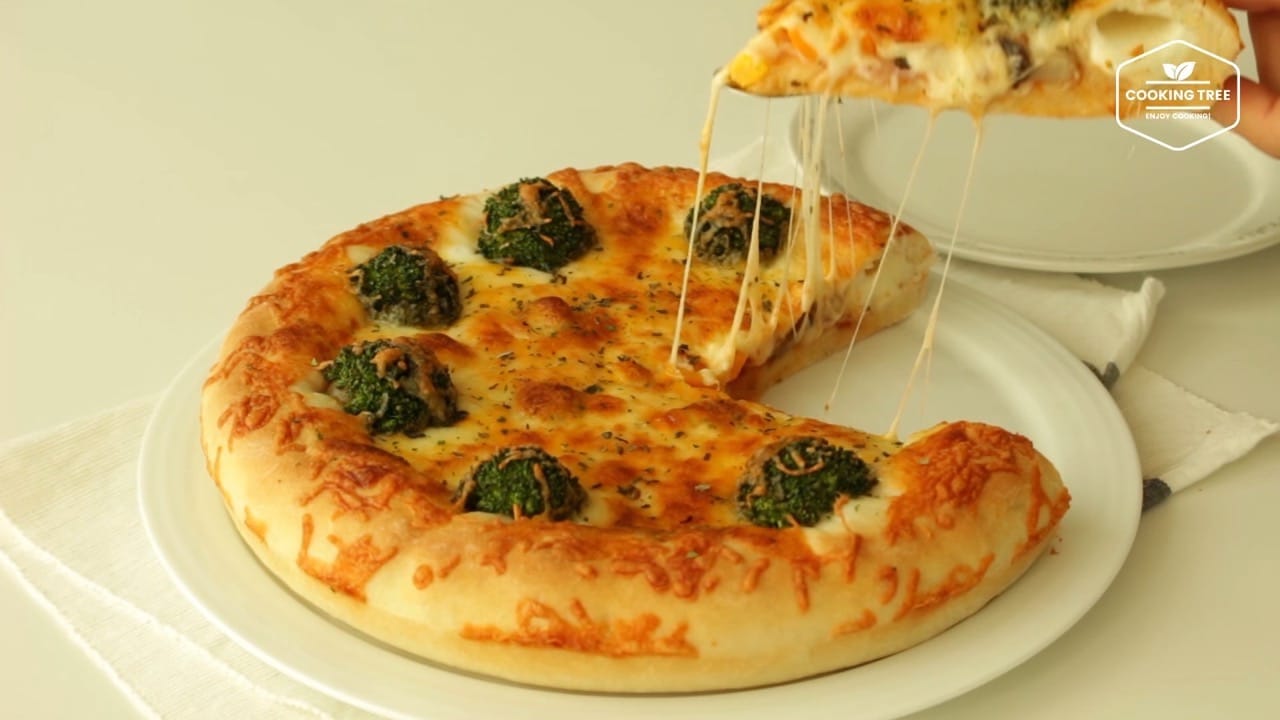 How to make Cheese Stuffed Crust Pizza