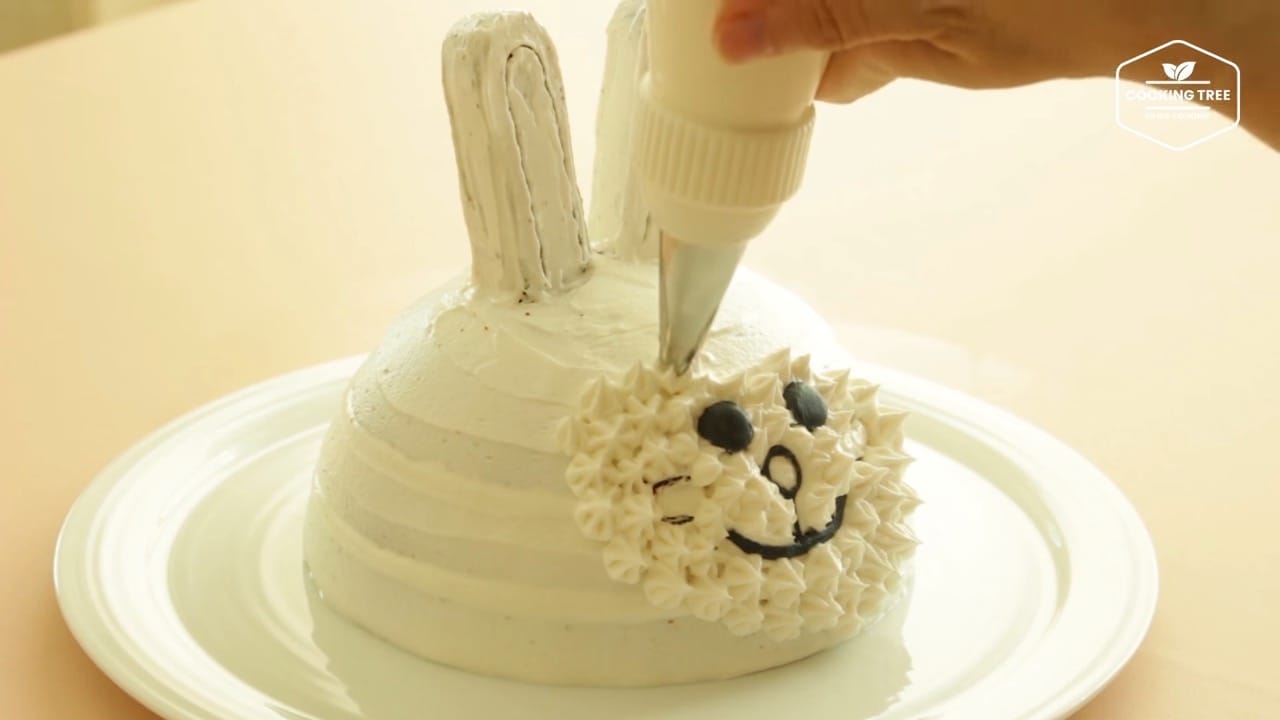 How to make LINE Cony character cake