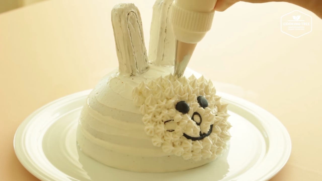 How to make LINE Cony character cake