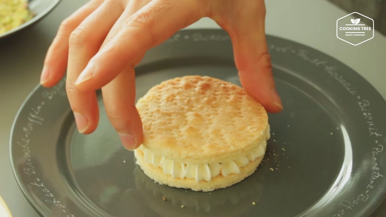 Lemon curd pistachio Mille-feuille Recipe