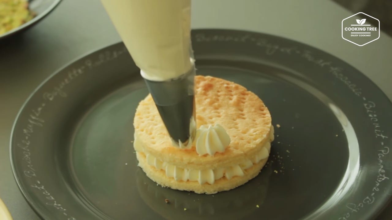 Lemon curd pistachio Mille-feuille Recipe