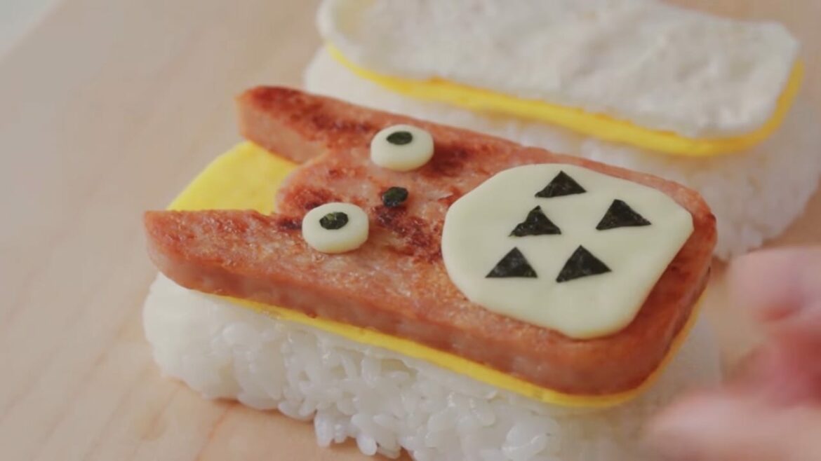 How to make Totoro Spam (Musubi Totoro lunch box)