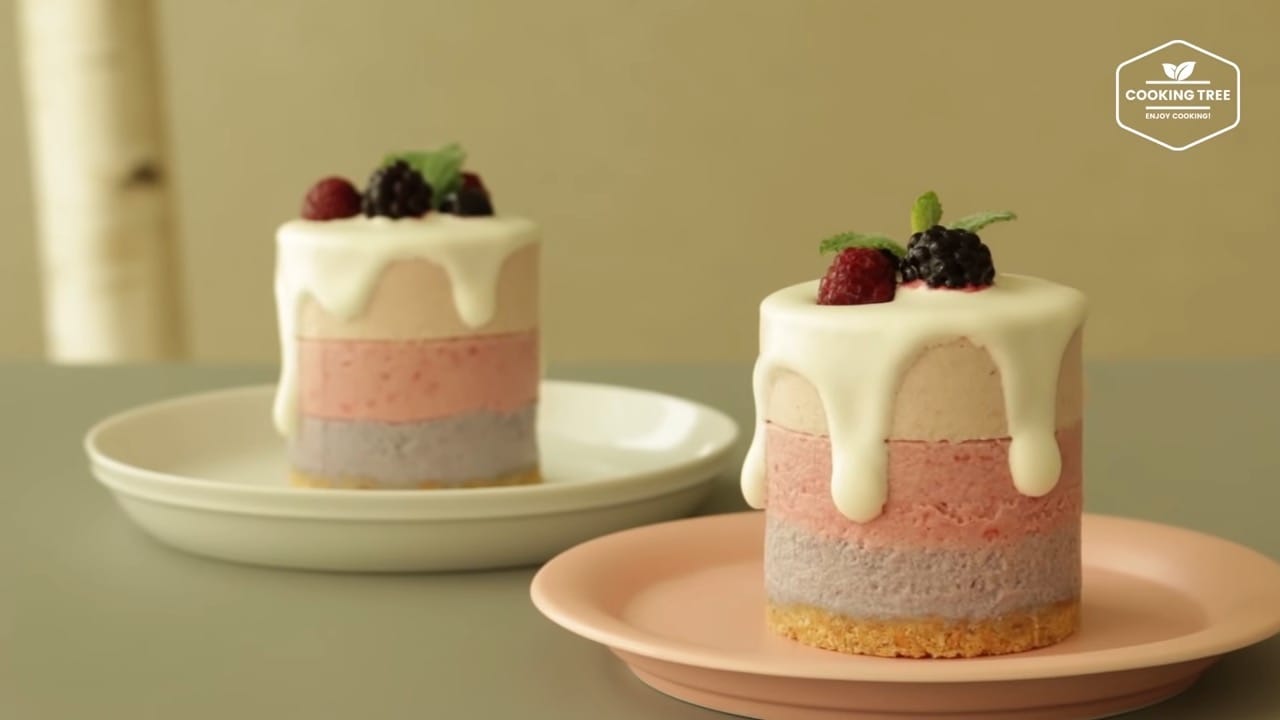 How to make Triple berry mousse cake
