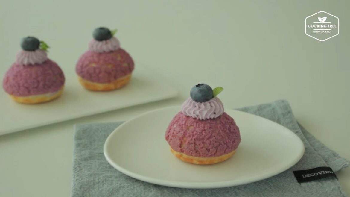 Blueberry Cookie Choux (Cream puff) Recipe