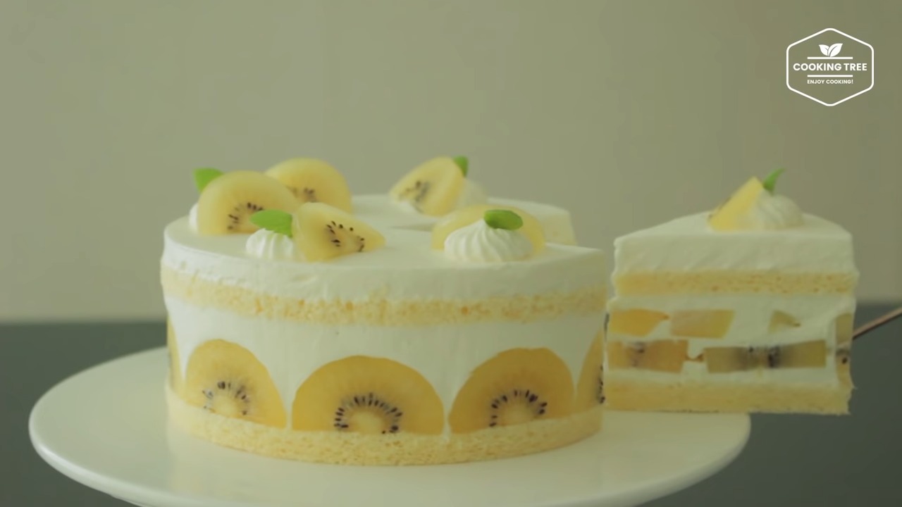 Golden kiwi cake Recipe
