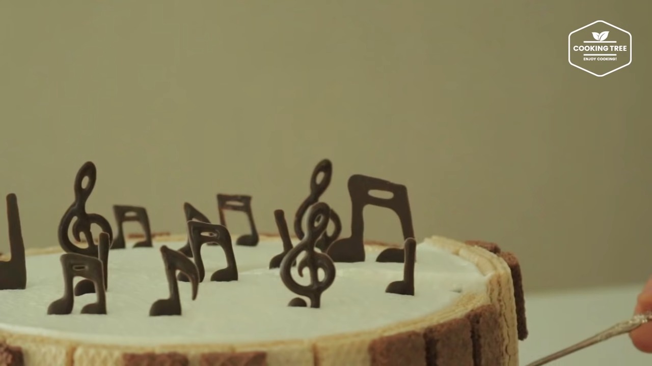 Piano Chocolate Cake Recipe