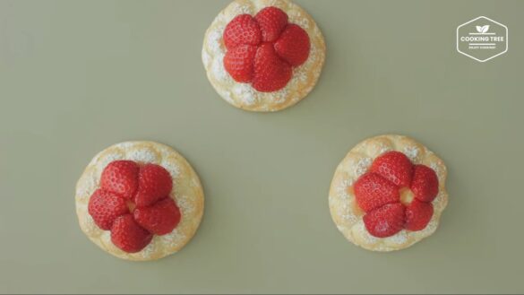 Strawberry Dacquoise Recipe