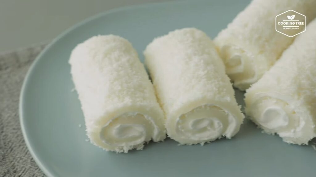 Coconut Milk Custard Roll - Cooking Tree