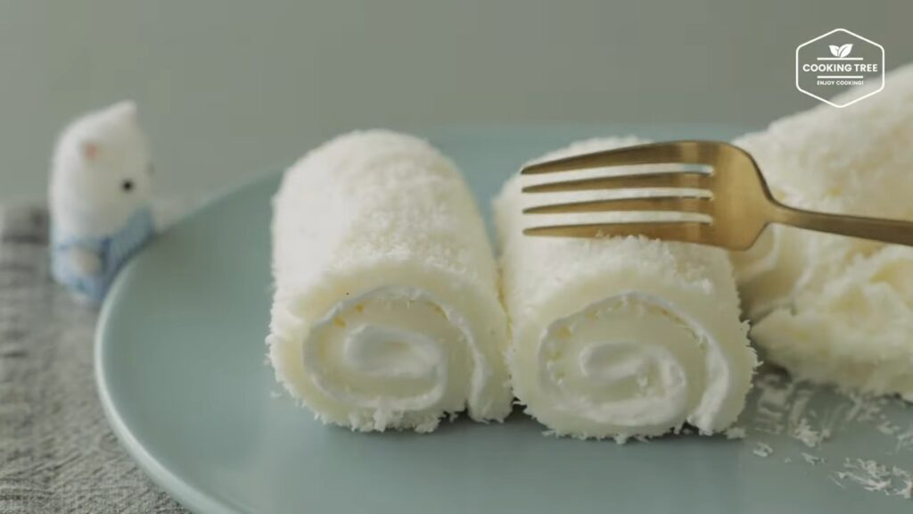 Coconut Milk Custard Roll - Cooking Tree