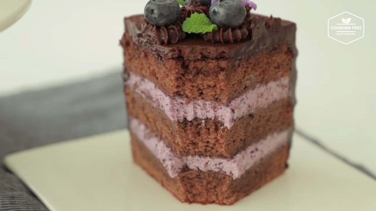 Blueberry Ganache Cake Recipe (Chocolate cake)