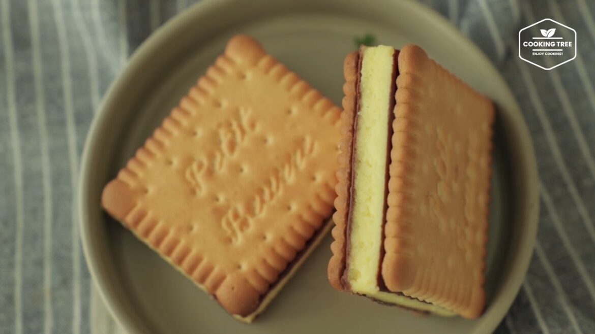 Cheese cake biscuit sandwich Recipe