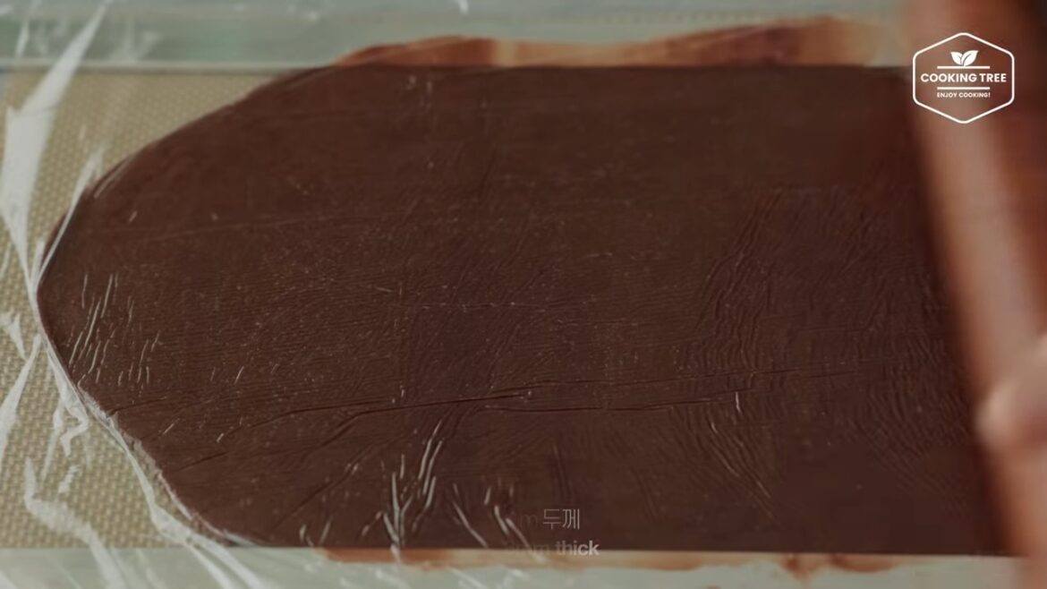 Chocolate Cream Sand Cookies Recipe - Cooking Tree