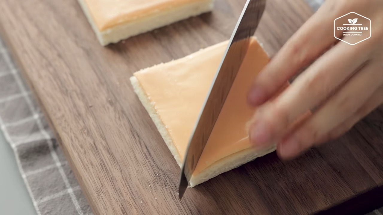 Crispy Cheddar Cheese Toast Recipe - Cooking Tree