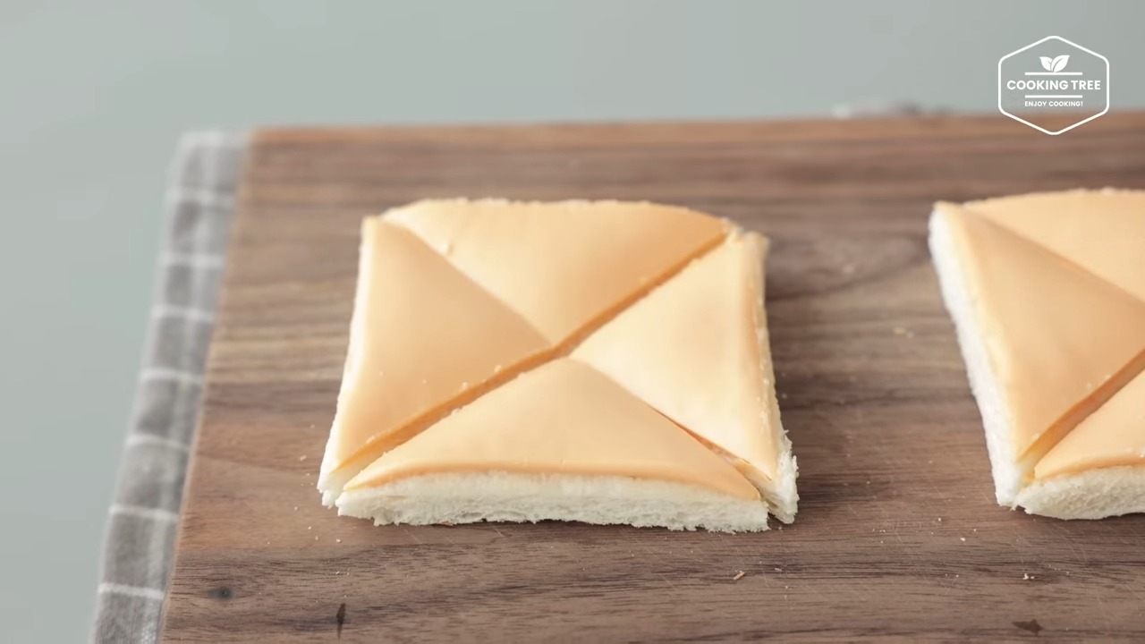 Crispy Cheddar Cheese Toast Recipe - Cooking Tree