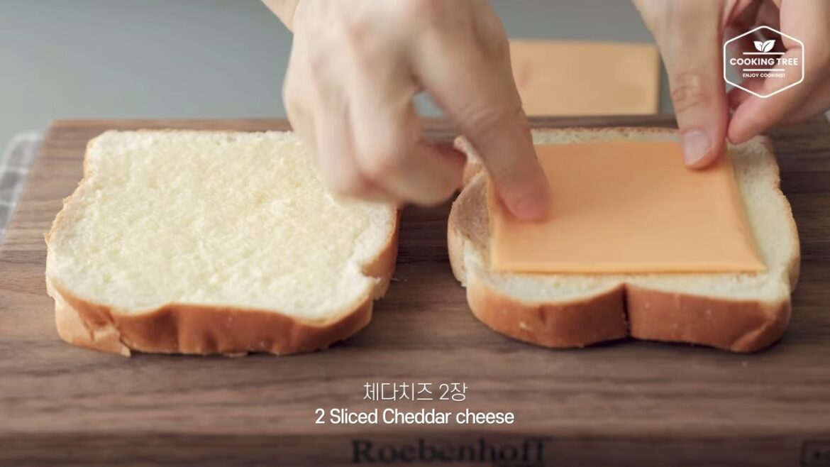 Crispy Cheddar Cheese Toast Recipe - Cooking Tree