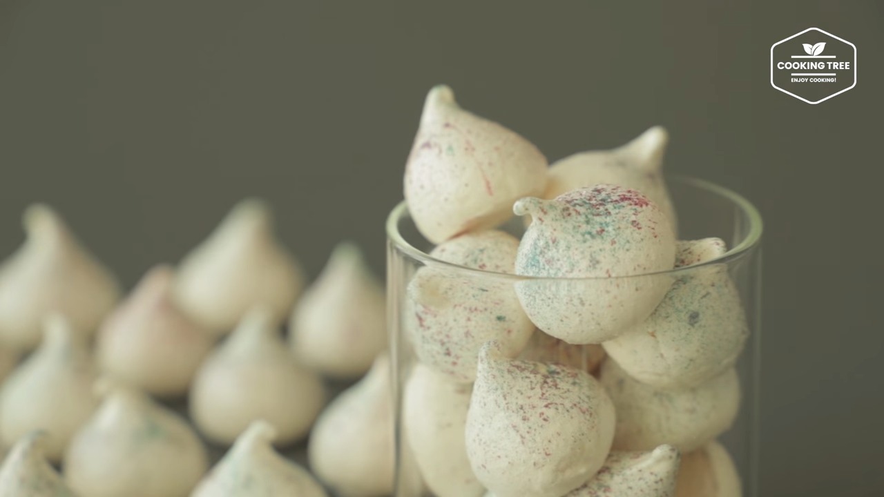 Glitter Meringue Cookies Recipe