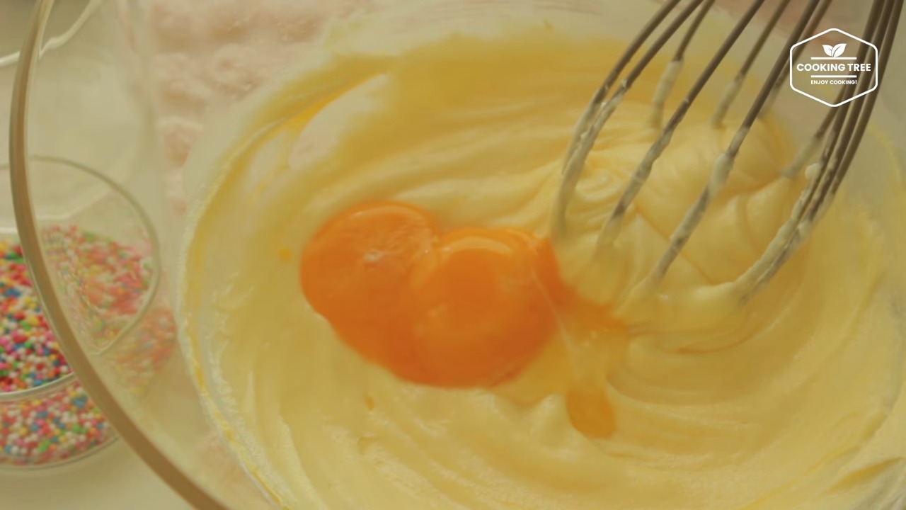 Macaron shaped cake Recipe