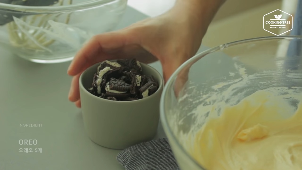 Oreo Matcha Pepero (Pocky) Cake Recipe