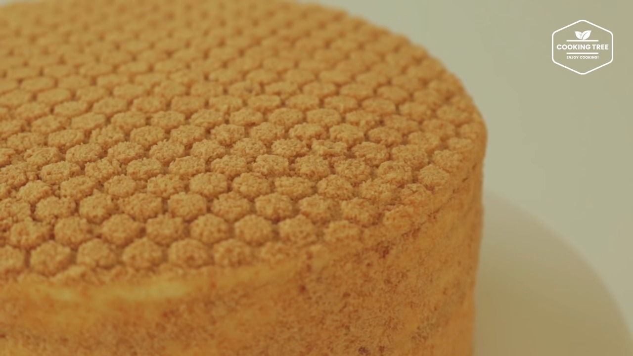 Russian Honey Cake (Medovik) Recipe