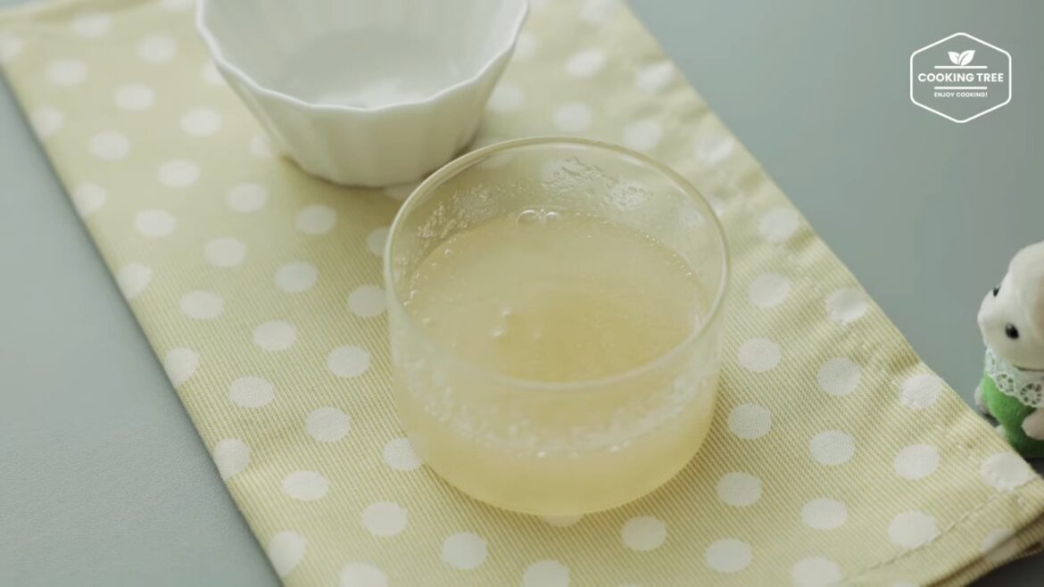 Shine Muscat (Green Grape) Cake Recipe - Cooking Tree