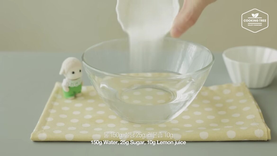 Shine Muscat (Green Grape) Cake Recipe - Cooking Tree