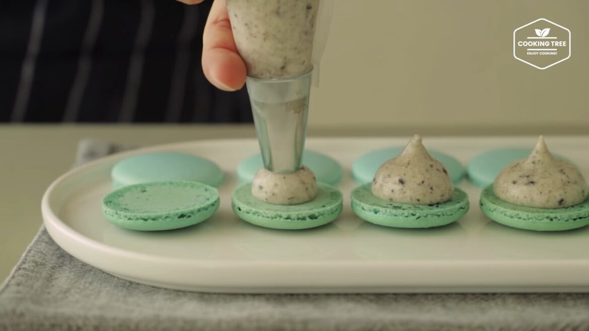 Swiss meringue Oreo Macaron Recipe