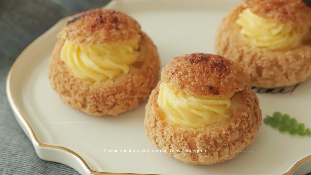 Creme brulee Cookie Choux (Cream puff) Recipe