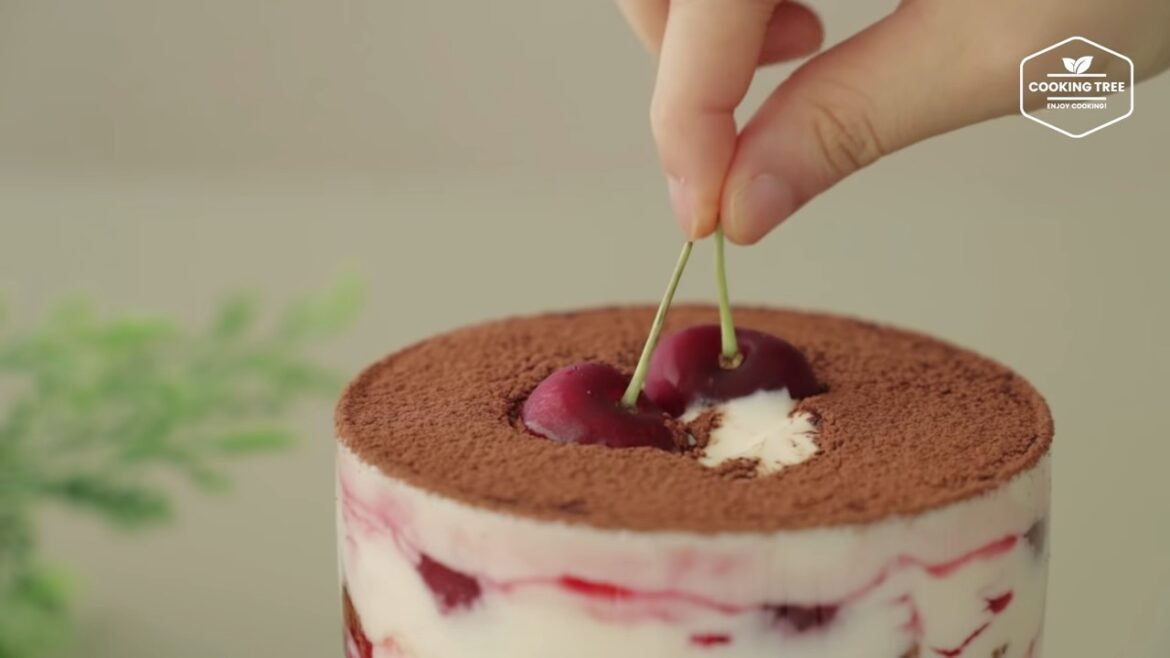 No-Bake & No-Gelatin Cherry Tiramisu Recipe