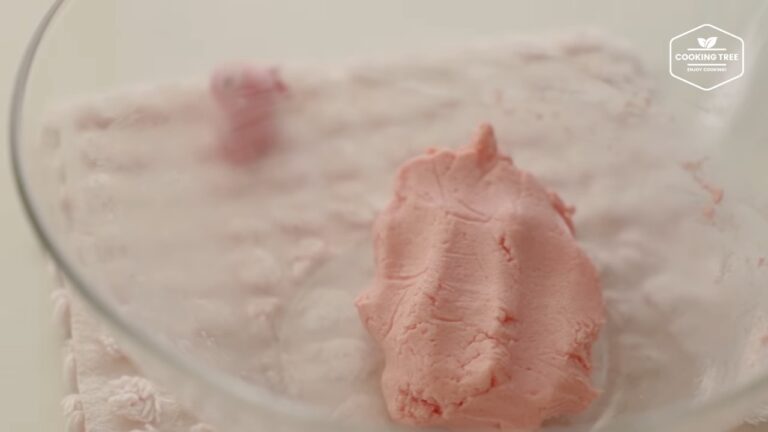 Peach Cookie Choux (Cream puff) Recipe