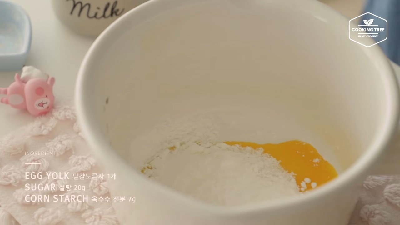 Peach Cookie Choux (Cream puff) Recipe