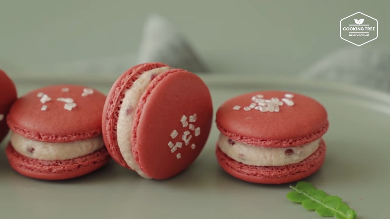 Raspberry Macaron Recipe