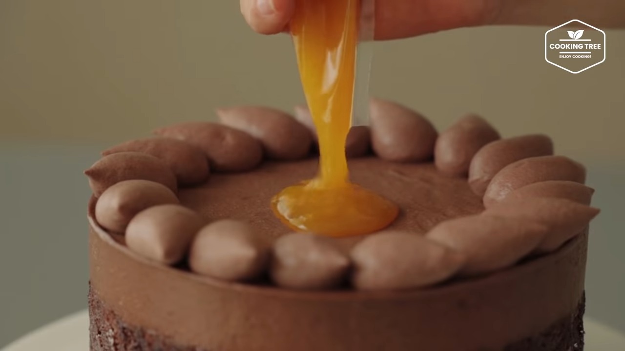 Tangerine Chocolate Charlotte Cake Recipe