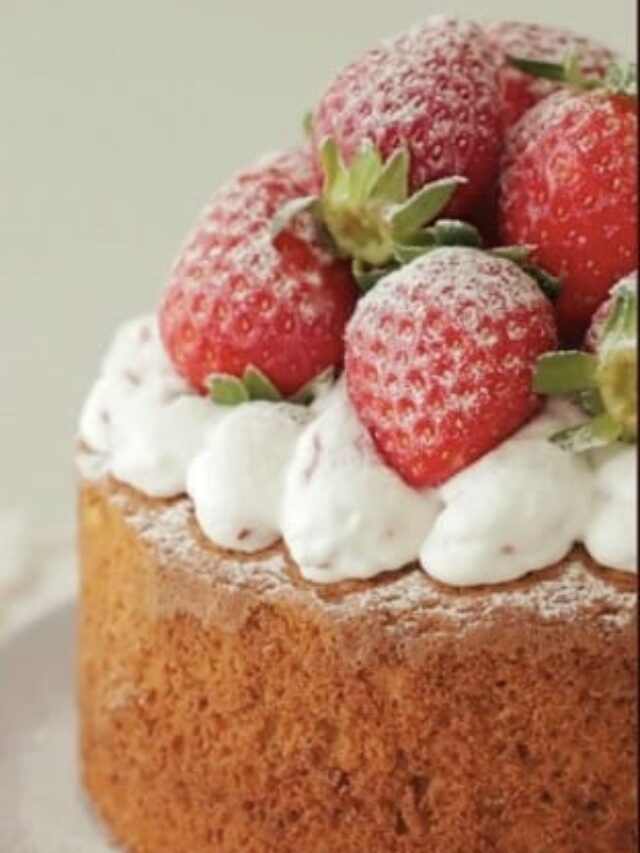 Strawberry Cream Castella Recipe - Cooking Tree